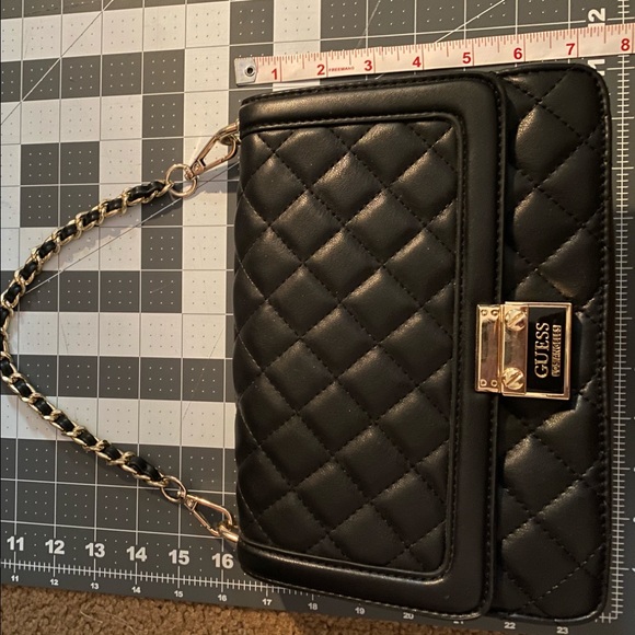 Guess | Bags | Black Guess Bag W Chain Detail | Poshmark